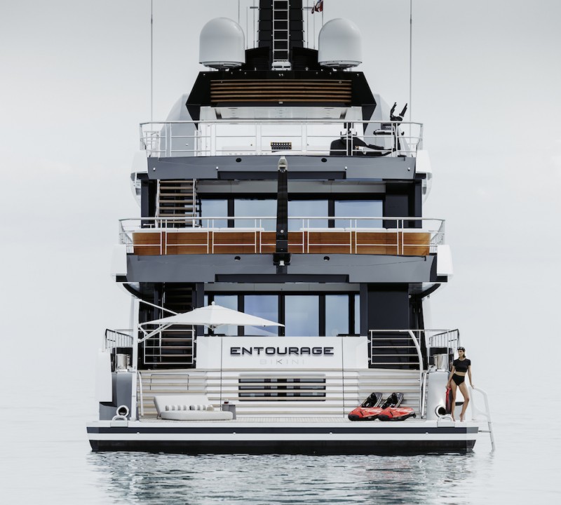 Yacht ENTOURAGE, AMELS | CHARTERWORLD Luxury Superyacht Charters